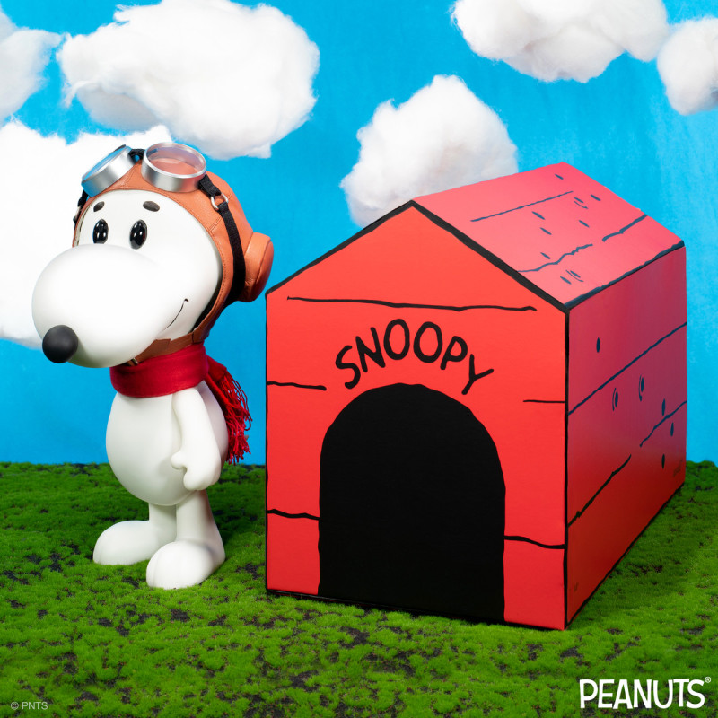 Figura Supersize Snoopy Flying Ace para coleccionistas